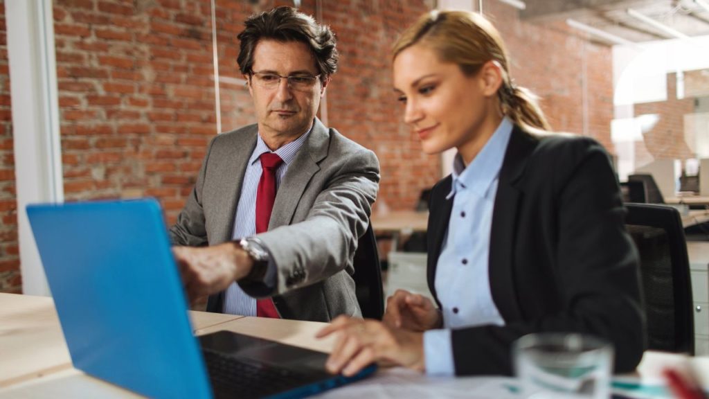 5 Tips for Setting Boundaries with Your Boss - Career Guidance